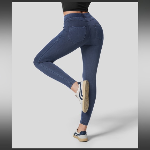 HALARA | Jeans | Halara Flex High Waisted Back Side Pocket Stretchy Denim Thermal Casual ...